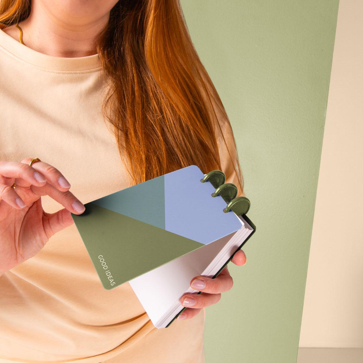 SMALL DISC-BOUND TASKPAD WITH POLYPROPYLENE COVER