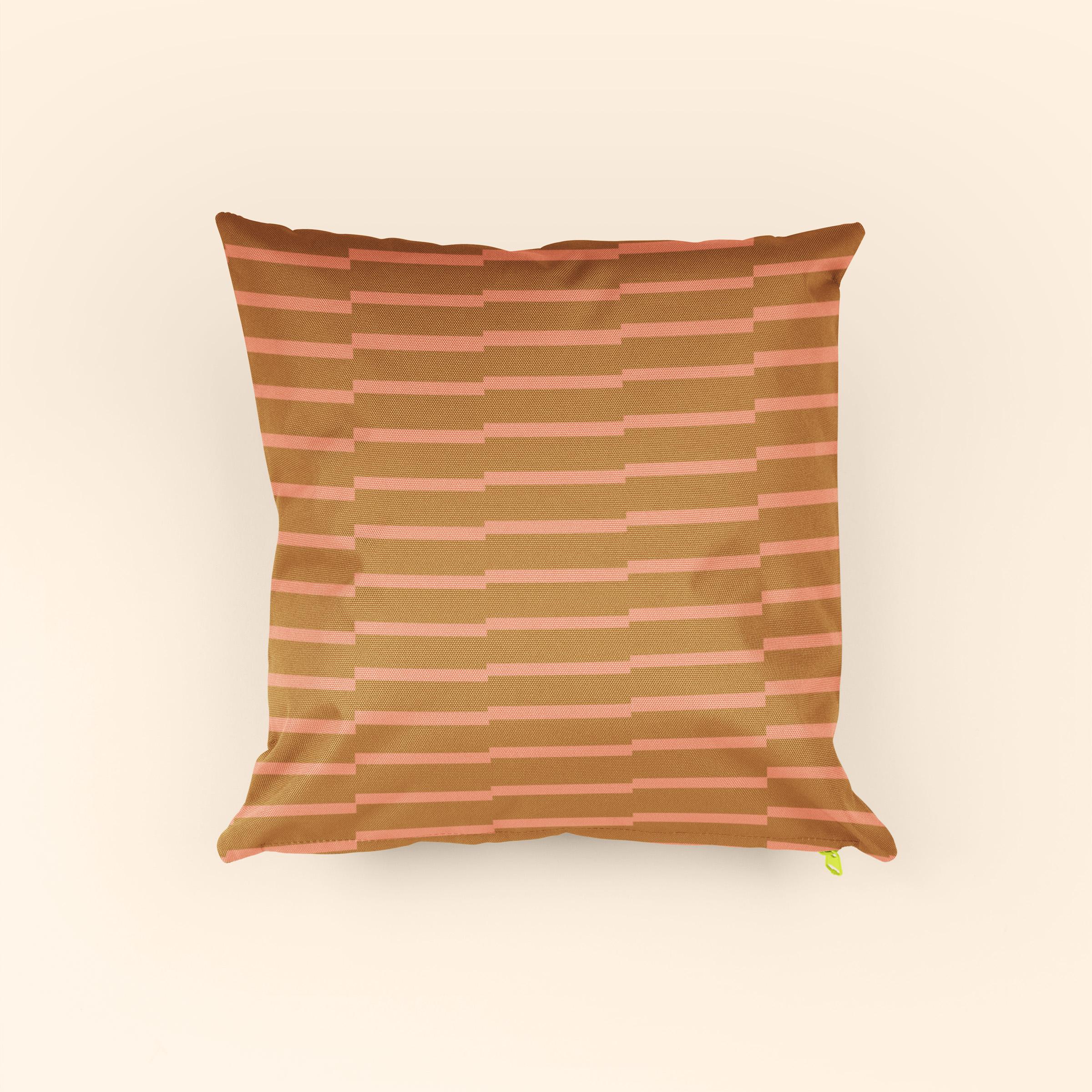 CUDDLEBUG - SMALL - 4CP 1000D RPET