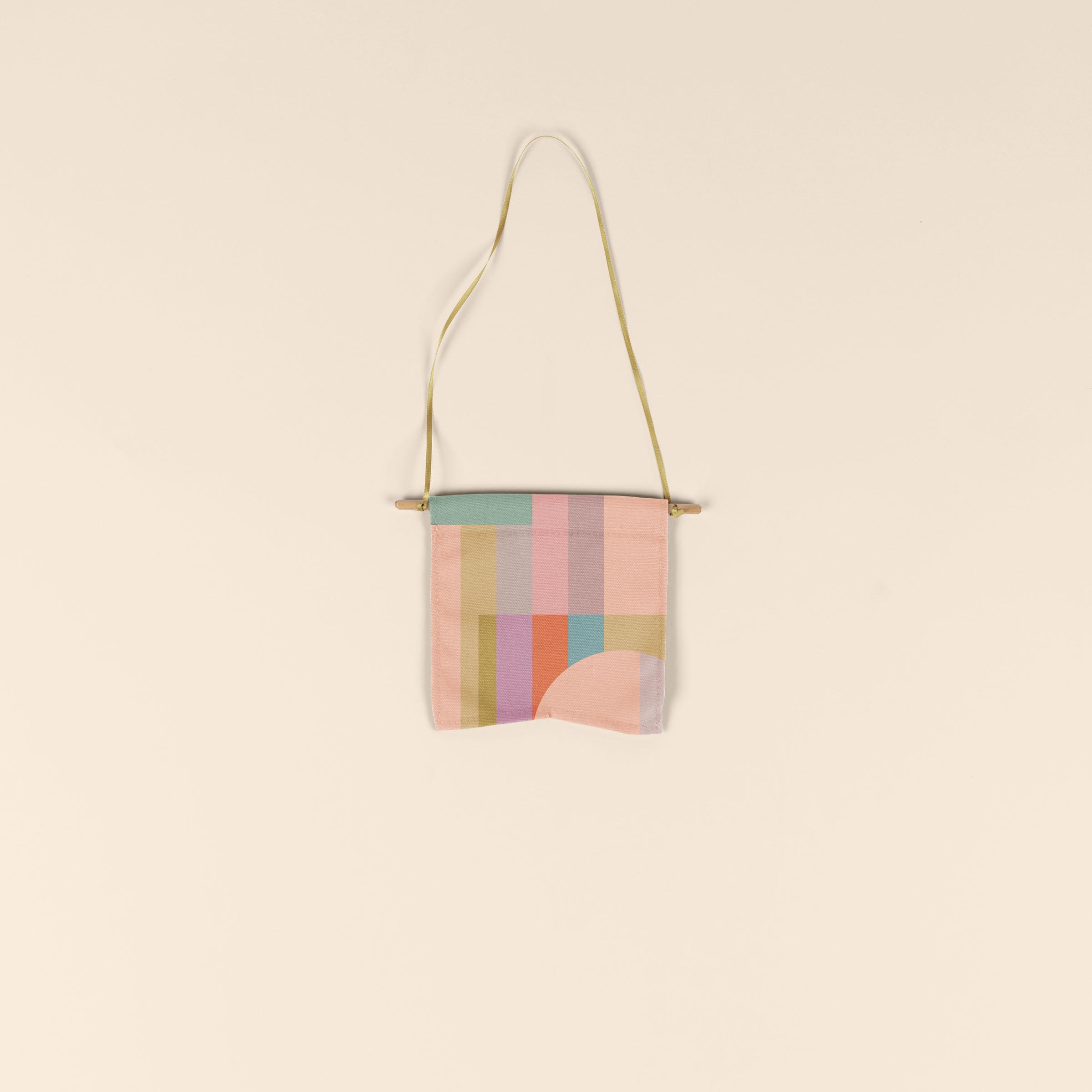 WALLFLOWER SMALL - 4CP PIGMENT DYED CANVAS