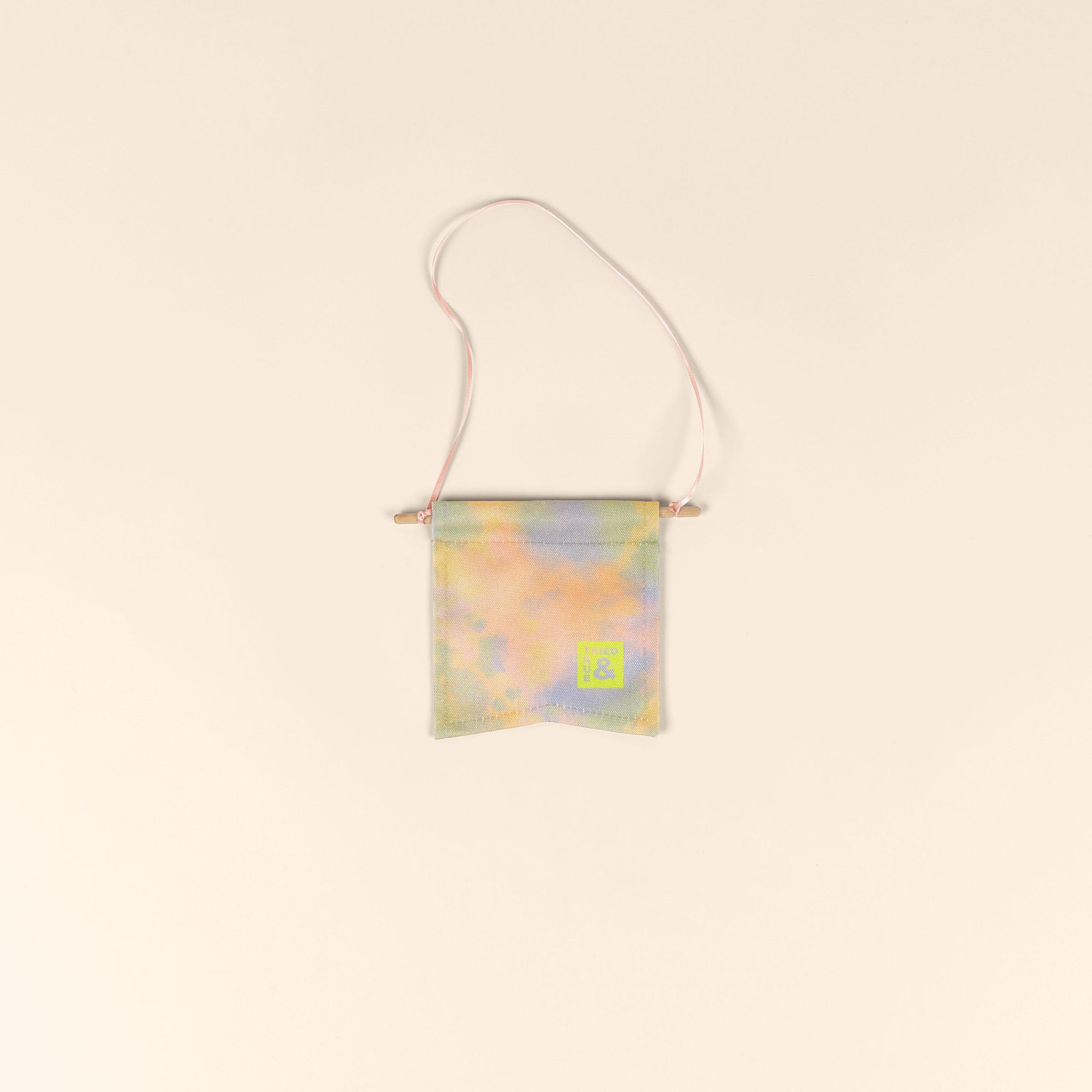 WALLFLOWER SMALL - 4CP 1000D RPET